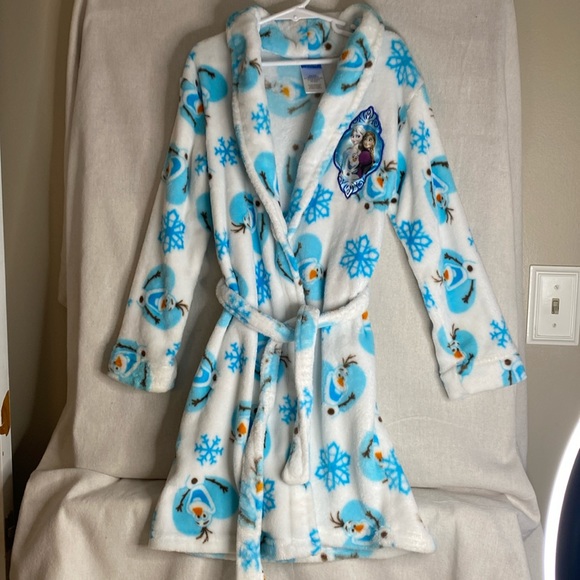Disney | Pajamas | Disney Frozen Sisters Childrens Robe Size 78 | Poshmark